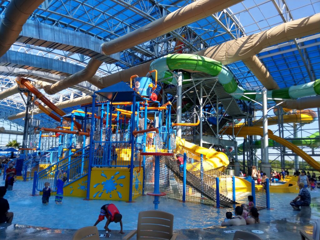 Epic Waters Indoor Waterpark – WhiteWater
